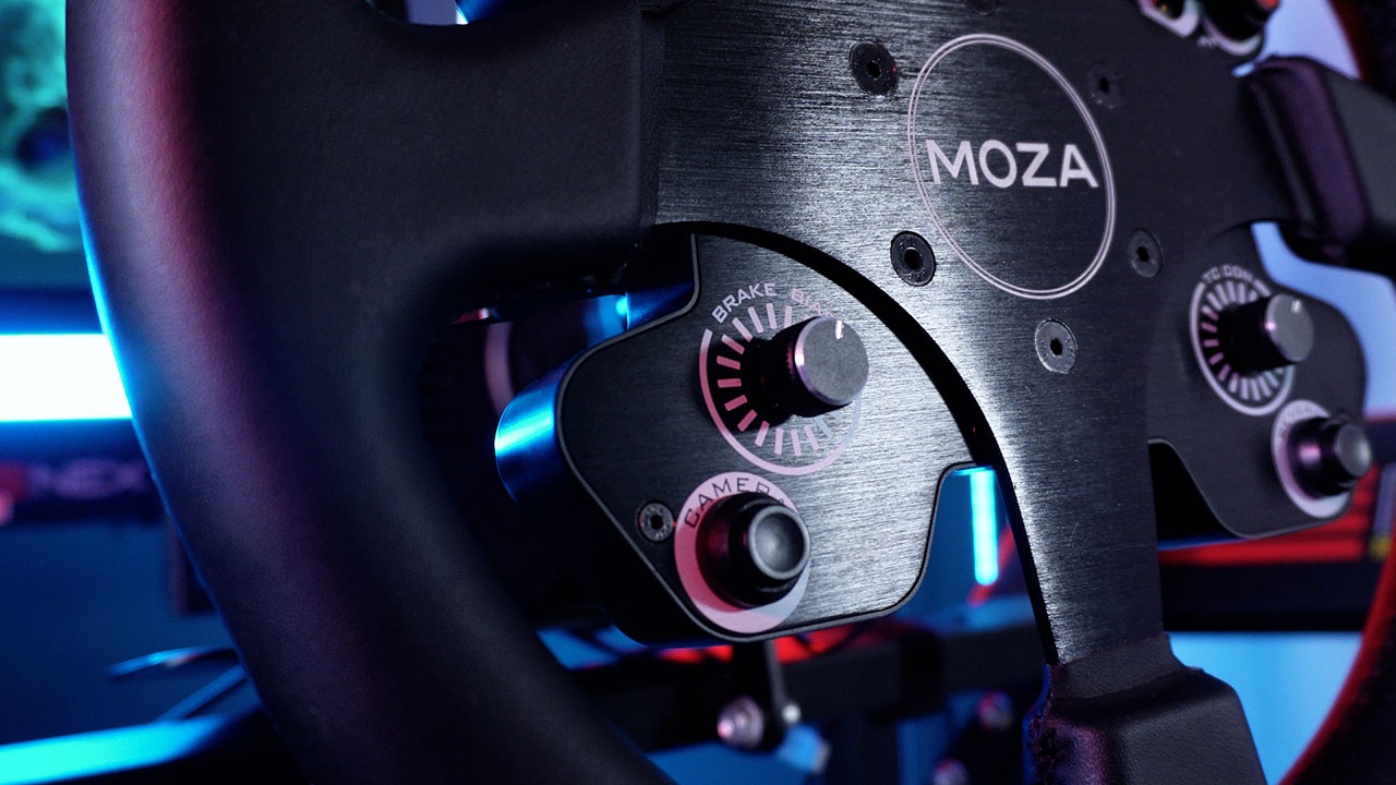 Moza Racing CS Steering Wheel Review: Worth Buying?